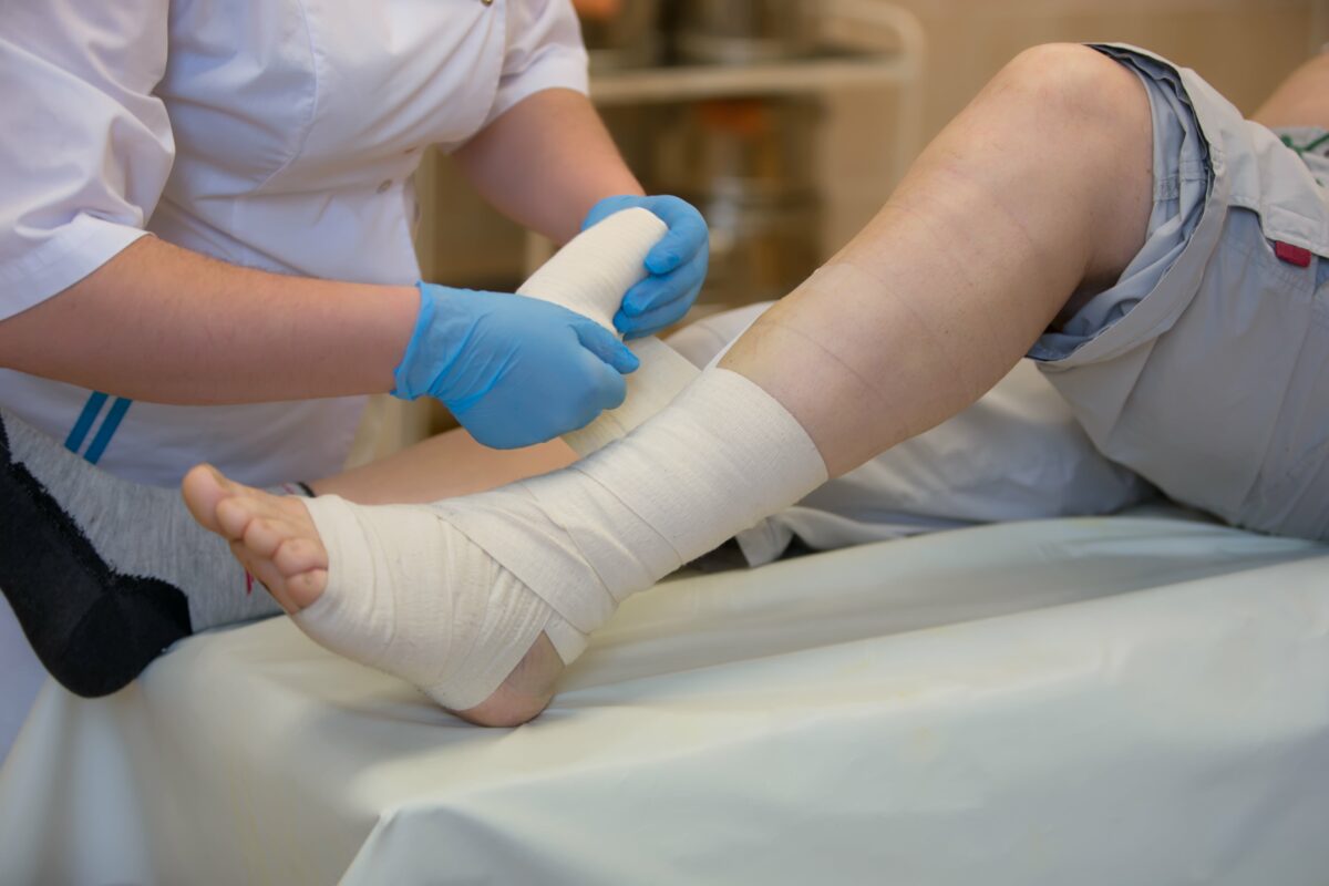 What to Expect When Visiting to a Wound Care Center